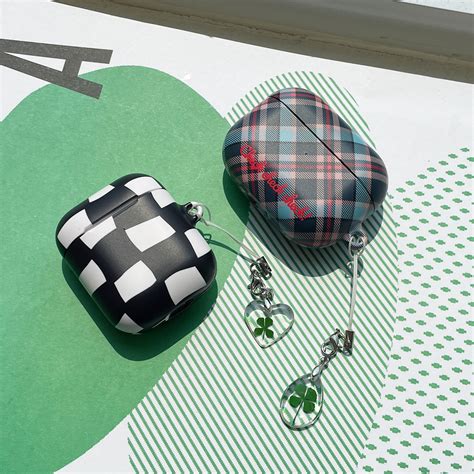 행운의 네잎클로버 키링 열쇠고리 4type [투명 핸드폰 휴대폰 줄 곰돌이 하트 네잎 크로버 크로바 클로바 줄키링]