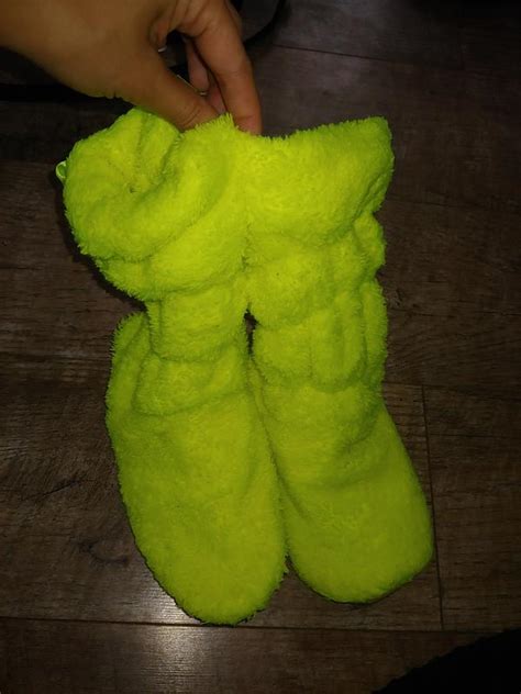 Домашнє взуття — цена 99 грн в каталоге Тапочки Купить женские вещи по доступной цене на Шафе