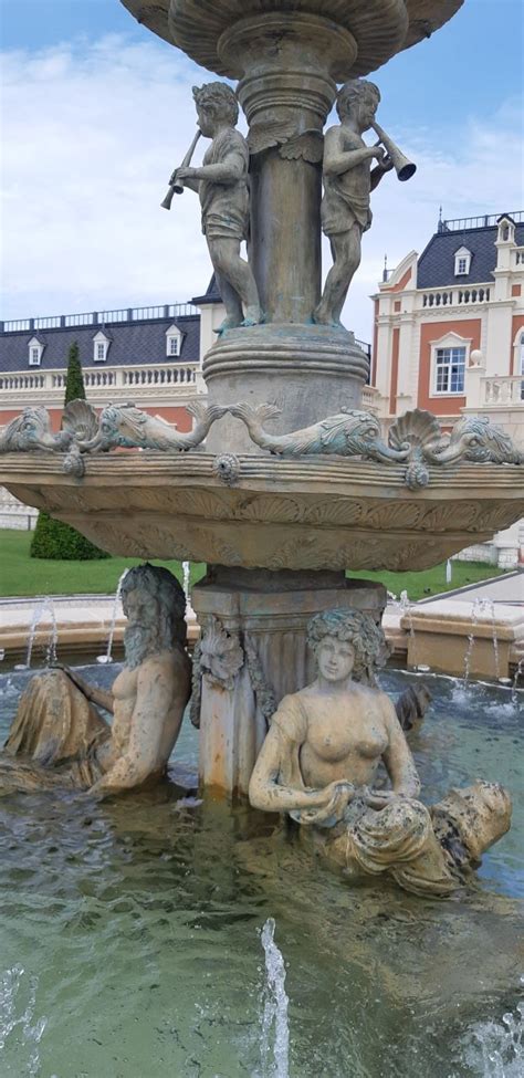 Замок во французском стиле Телеканал «Моя Планета