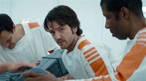 В сцене после титров финала 1 сезона «Андора раскрыли что строили заключенные