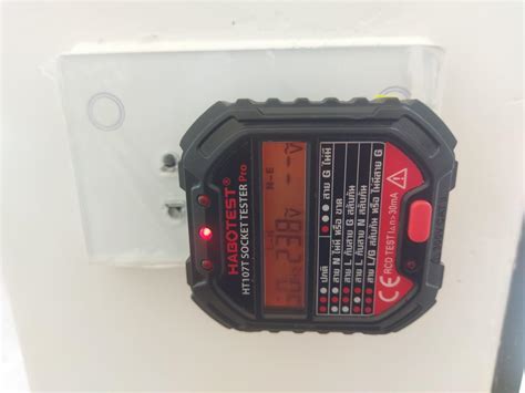 ปลั๊กไฟ เป็นอีกจุดที่ควรตรวจสอบ ฉิบหายแล้วบ้านกู