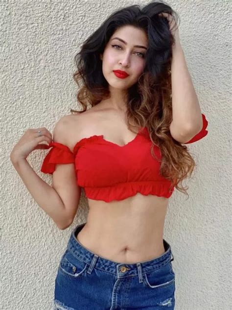 इस लड़की के चक्कर में टूट चुका है 137 लड़कों का दिल महादेव से है डायरेक्ट कनेक्शन Times Now