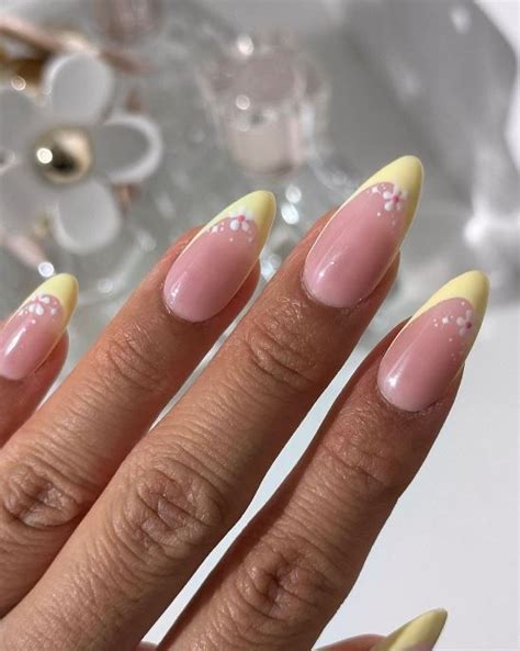 15 New Summer Nail Art Cute Summer Light Yellow Youll Love