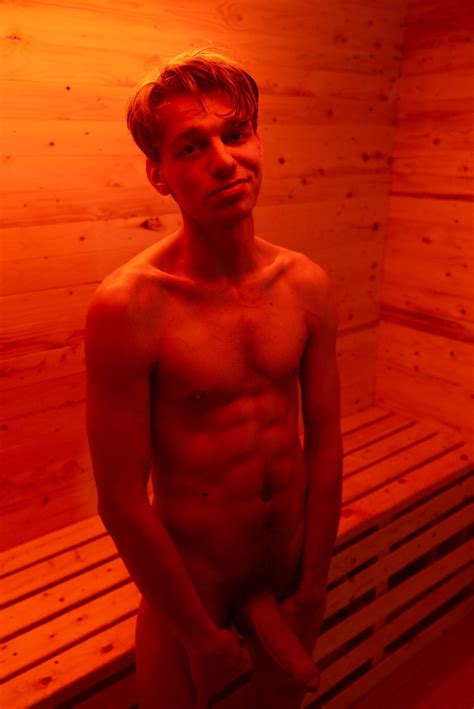 Leo Louis On Twitter Wdym The Pool Is Closed Https T Co WZLKjTz E Twitter