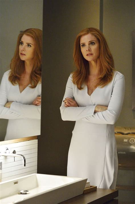Suits 2011 Sarah Rafferty Donna Suits Fashion
