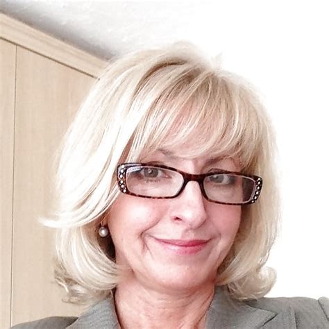 Mature Granny Face And Cleavage Pics Xhamster