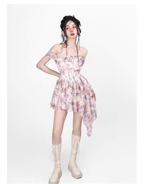 少也眼解救少女的梦 扎染叛逆不规则小众设计一字肩碎花连衣裙 tmall com天猫