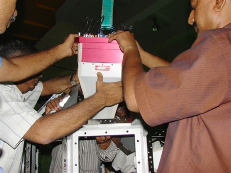 Indian National Gamma Array Inter University Accelerator Centre IUAC