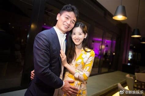 刘强东章泽天同框是怎么回事？刘强东章泽天离婚了吗？明星八卦海峡网