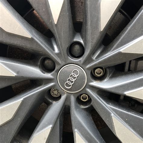 适用于17 22新款奥迪轮胎螺丝帽A4L A6L Q3 Q5L A3 A7 Q2L螺丝盖 虎窝淘