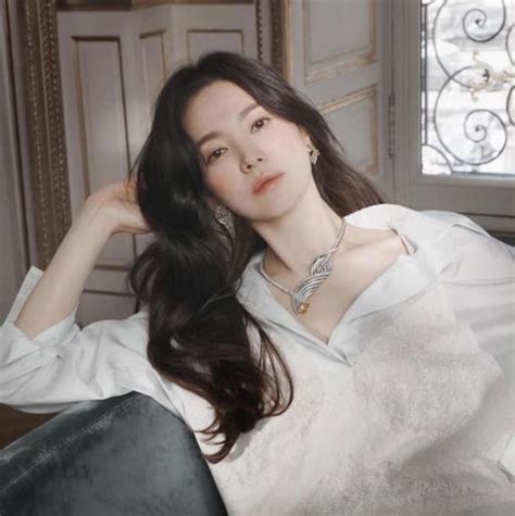Song Hye Kyo Son Ye Jin Lộ ảnh Thời Trung Học Nhan Sắc Một Chín Một