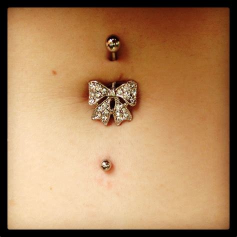 Piercing Bellybutton Double Pierced Bow Piercing Tattoo Tattoos And Piercings Belly Button