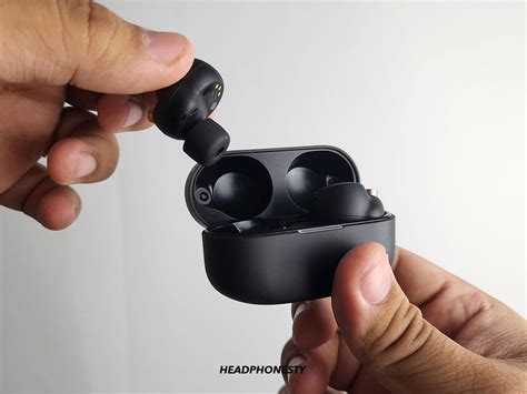 How To Clean Earbuds Like A Pro Headphonesty How To Clean Earbuds Like A Pro Headphonesty