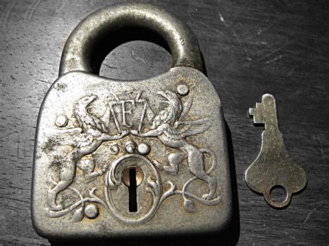 Старинные Ключи От Замков Цены И Фото — Mixyfotos.ru