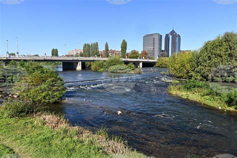 Пловдивското общинско предприятие Паркове и градини няма нужната техника за почистването от