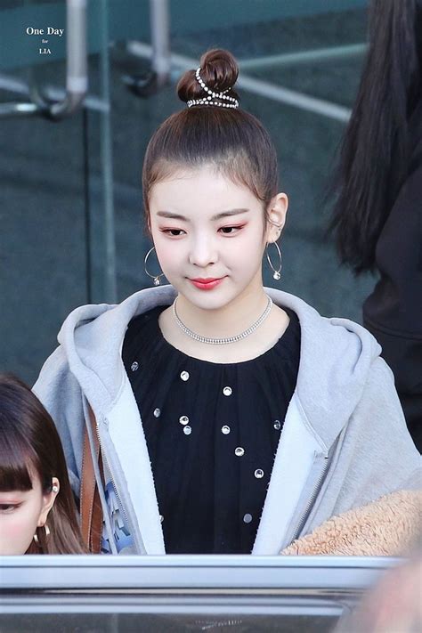 𝐎𝐧𝐞 𝐃𝐚𝐲 On Twitter Itzy リア