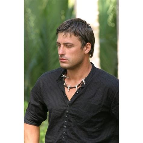 Владо Карамазов Красотата ми е проклятие