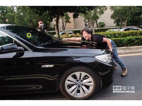 Redefining Open Minds Exposing Digital Forgeries By Detecting