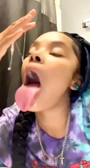 Long Tongue Big Mouth Thisvid Com