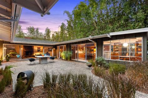 Dreamy Mid Century In Toluca Lake Toluca Lake Toluca Los Angeles Homes