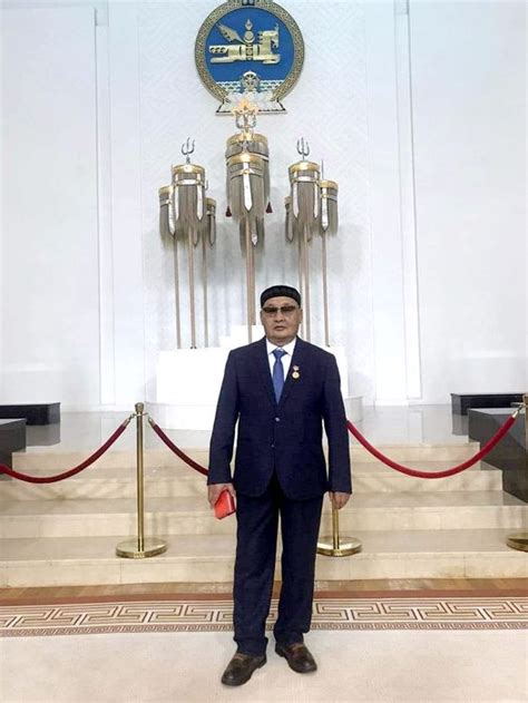 ТӨРИЙН ЦОЛ ОДОН МЕДАЛИАР ШАГНАГДЛАА