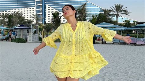 نسرين طافش تستعرض جمالها بإطلالة جريئة في أحدث ظهور صور