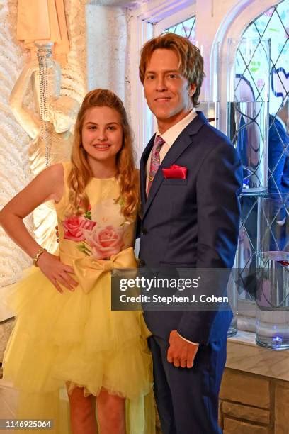 Larry Birkhead And Dannielynn Photos And Premium High Res Pictures