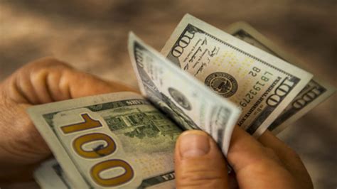 Ed Talks With Our Beacon Hill Insider Holly Robichaud Newsradio 95 Wxtk Ed Lambert