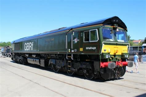 Solve Gbrf Class 66 66779 Evening Star Jigsaw Puzzle Online With 54 Pieces