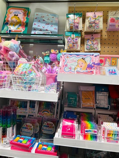 жаахан байхад нэг ийм юмнд аягүй дуртай байж билээ гэхдээ одоо ч дуртай