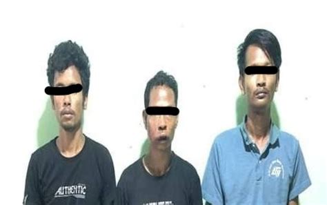 ပခုက္ကူမြို့ရှိ တည်းခိုခန်းတစ်ခုတွင် Pdf အဖွဲ့ဝင် ၃ ဦးထံမှ လက်ပစ်ဗုံးန