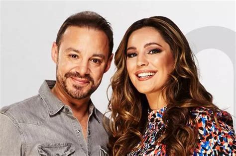 Kelly Brook Admits Shes In Mischievous Mood As She Strikes Bizarre Bra Deal Daily Star