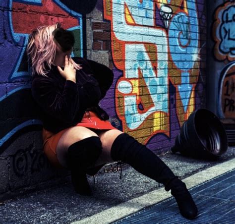 Does This Outfit Give Easy Enough Access Porn Pic Eporner