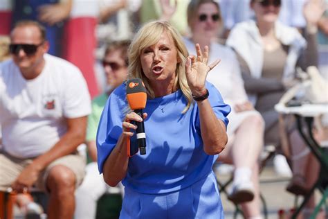 Andrea Kiewel Stunden Nach Dem Fernsehgarten Wei Jeder Bescheid Derwesten De