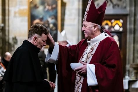 Fotogalerie Popeleční Středa V Katedrále Sv Víta Václava A Vojtěcha