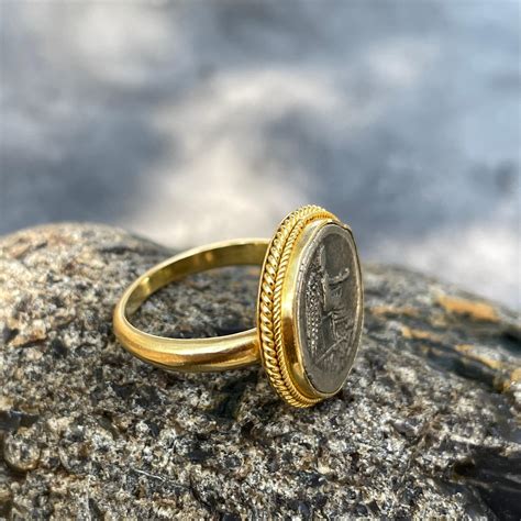 Ancient Rome 1st Century Bc Goddess Victoria Coin 18k Gold Ring For