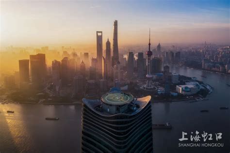 你好，2024！来看虹口的绝美晨光~