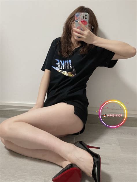 江南无所有，聊赠一枝春。 丝恋圈
