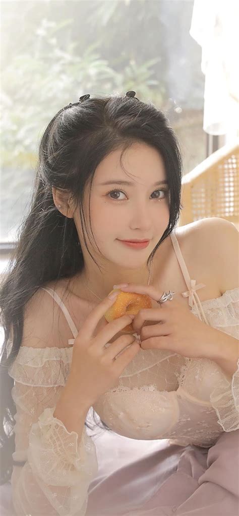 撩人好看的美女手机高清锁屏壁纸2023最新壁纸图片 配图网