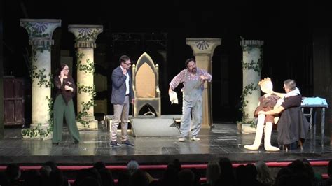 Predstava Na Tragu U Knja Evsko Srpskom Teatru Naslovi Net