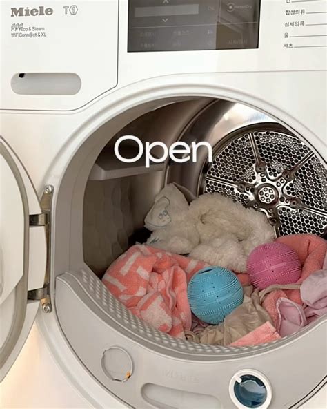 프롬졸리 신혼 라이프 살림 And 청소 오픈 쿠션만 한 크기에 외관도 정말 예쁜 프롭스 보조배터리⚡️ 이젠 무거운 보조