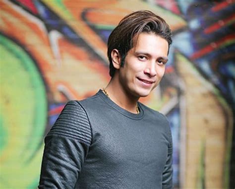 بیوگرافی امید علومی؛ از نامزدی با سحر قریشی تا طلاق ستاره