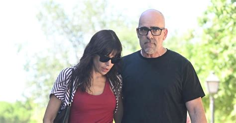 Luis Tosar Y Luisa Mayol Su Emocionante último Adiós A Eusebio Poncela En El Tanatorio De San