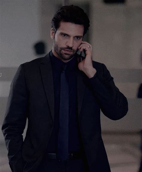 Пин от пользователя K A T E B R O S M I на доске Красавчики Черная любовь Стиль парня Актер