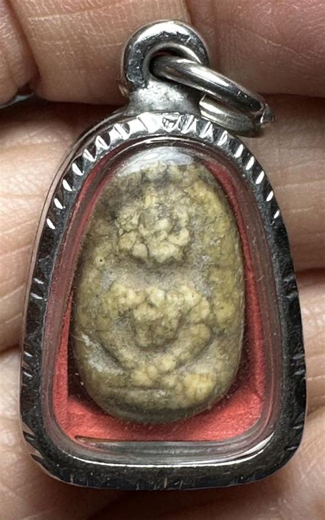 พระผงวัดพลับ Ennxo