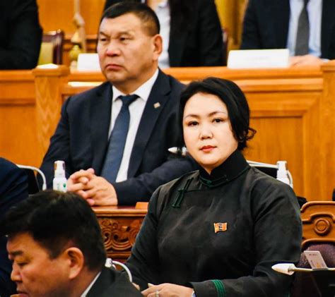 УИХ ын гишүүн Г Мөнхцэцэг говьдоо илүүрхэнэ