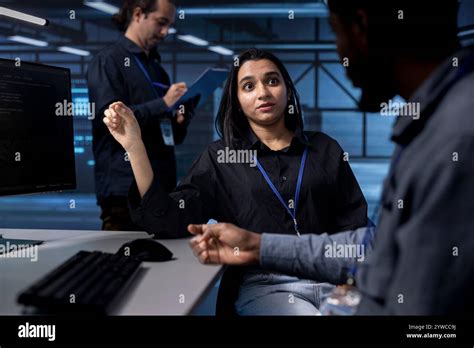 Teamworking Programmers In Data Center Using Diagnostic Tools And