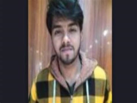 jee main 2024 saket pandey son of lokpal vineeta and principal passed engineering entrance in