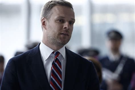 Відправка військових в Україну покаже Путіну що не йому вирішувати як допомагатиме Захід