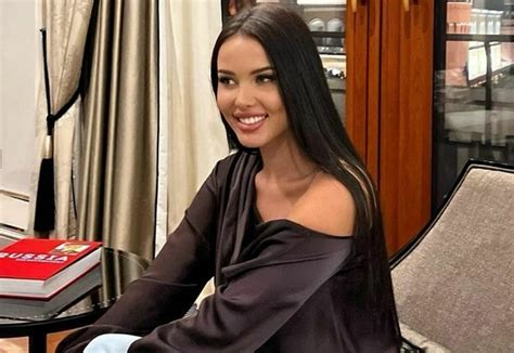 «Совсем сейчас никак не обеспечивает Анастасия Решетова рассказала об отношениях с Тимати Ok